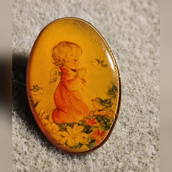 Jewelry | Vintage Praying Child Pin | Poshmark
